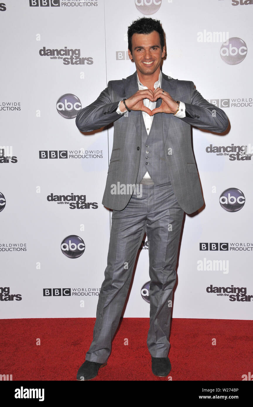 LOS ANGELES, CA. November 01, 2010: Tony Dovolani at the 200th episode ...