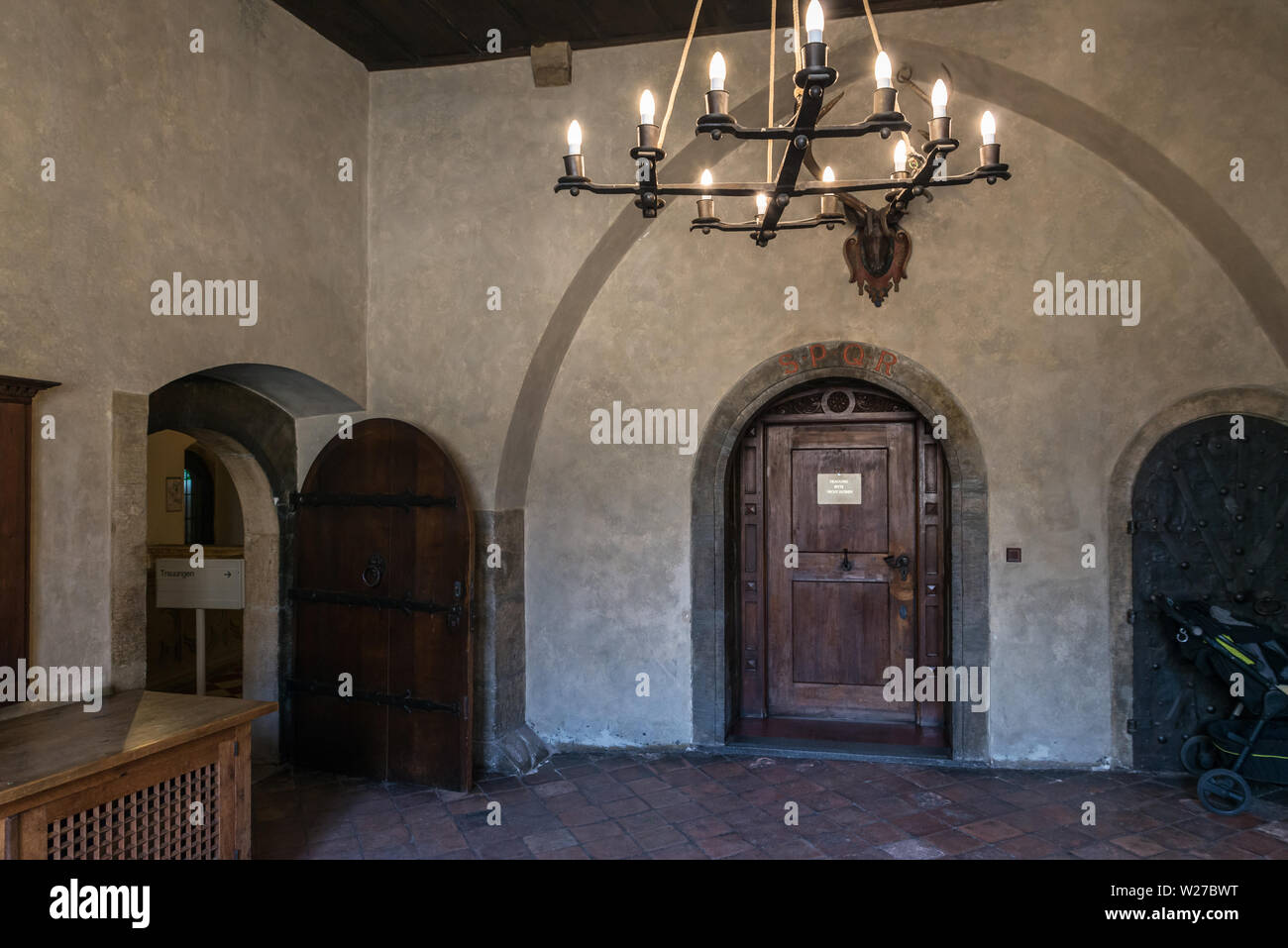 Anteroom hi-res stock photography and images - Alamy