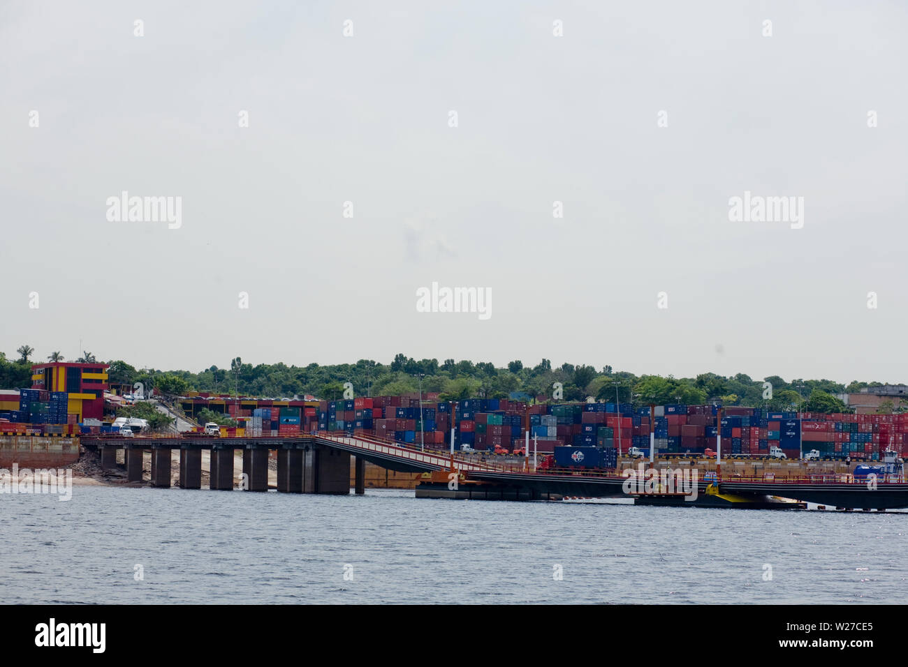 Floating port manaus hi-res stock photography and images - Alamy