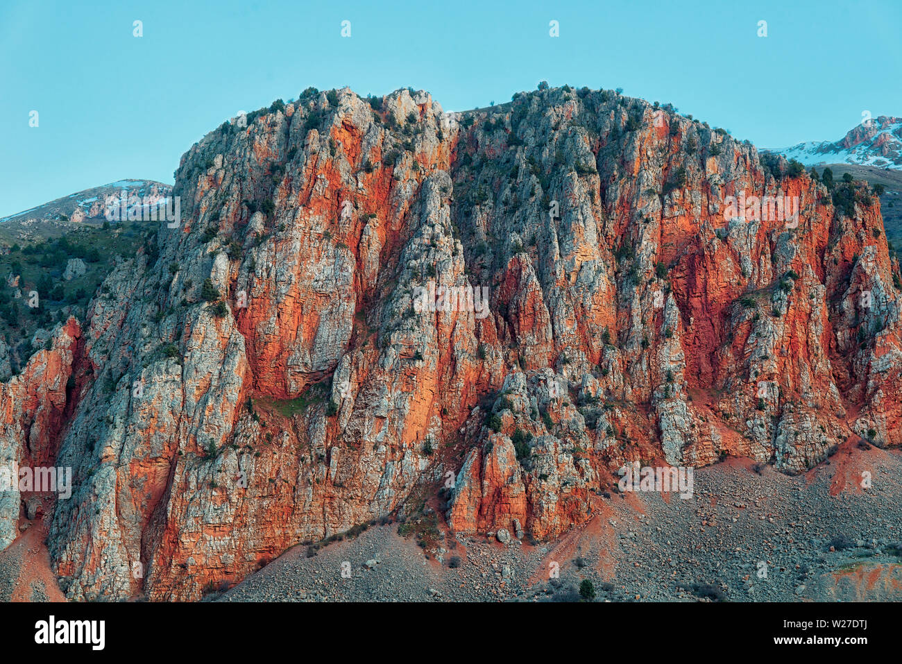Orange cliffs hi-res stock photography and images - Alamy
