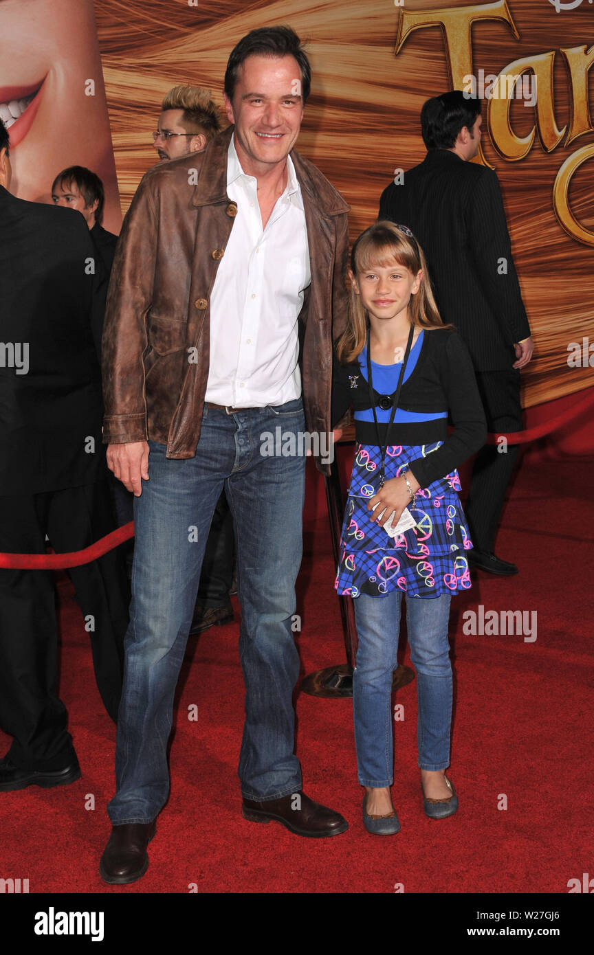 LOS ANGELES, CA. November 14, 2010: Tim DeKay & daughter at the world ...