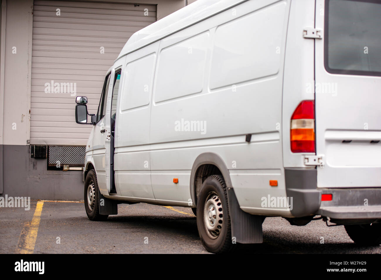 White compact popular commercial economical cargo mini van for local ...