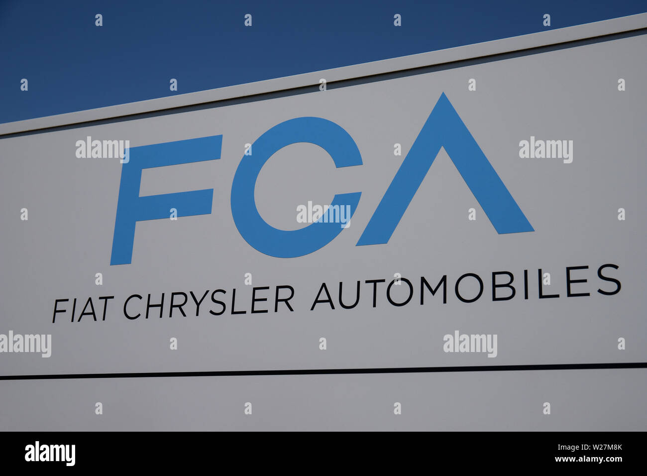 Fiat fca group hi-res stock photography and images - Alamy