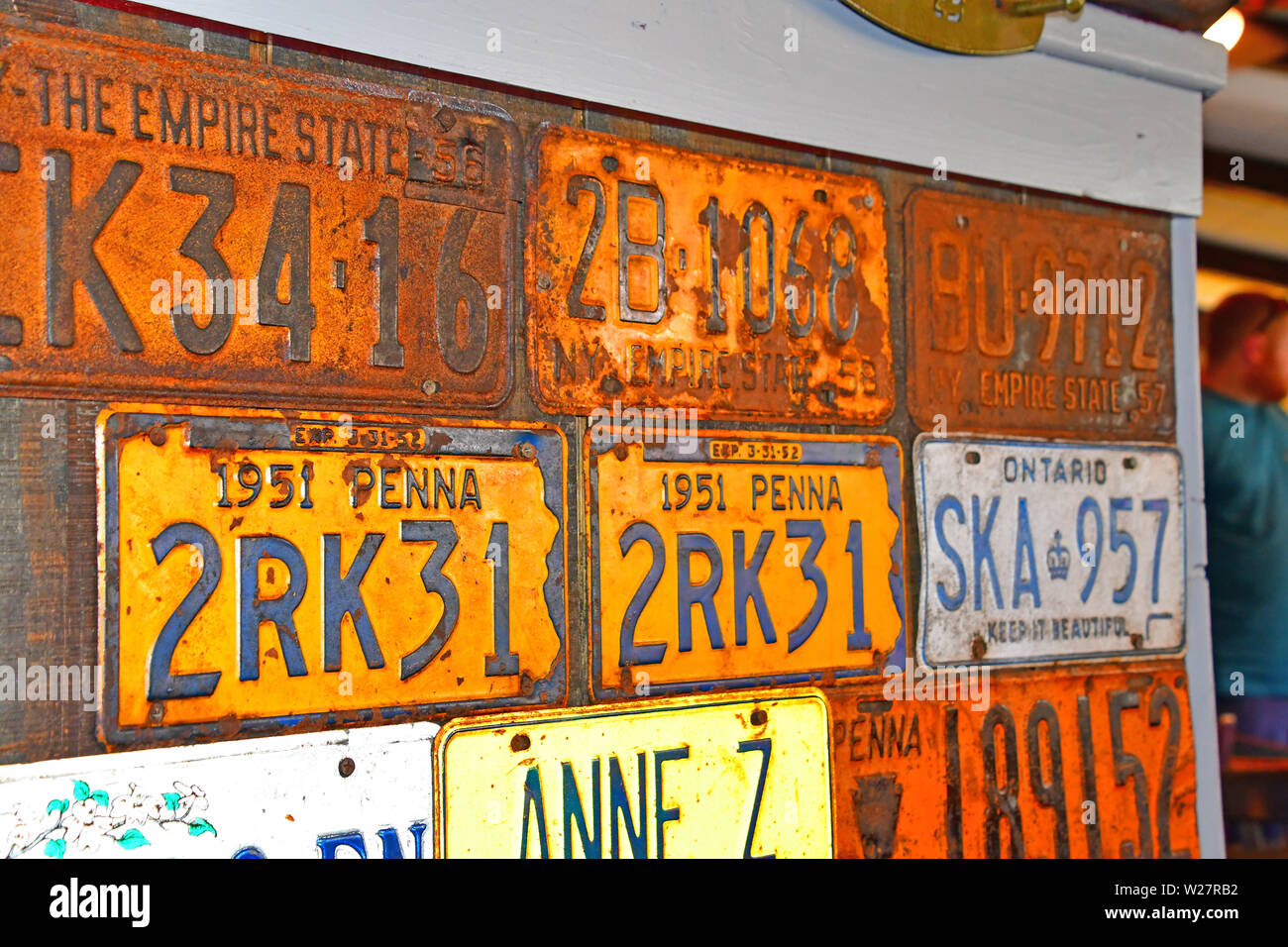 License plate walls at the Anchor Bar in Buffalo, NY Stock Photo - Alamy