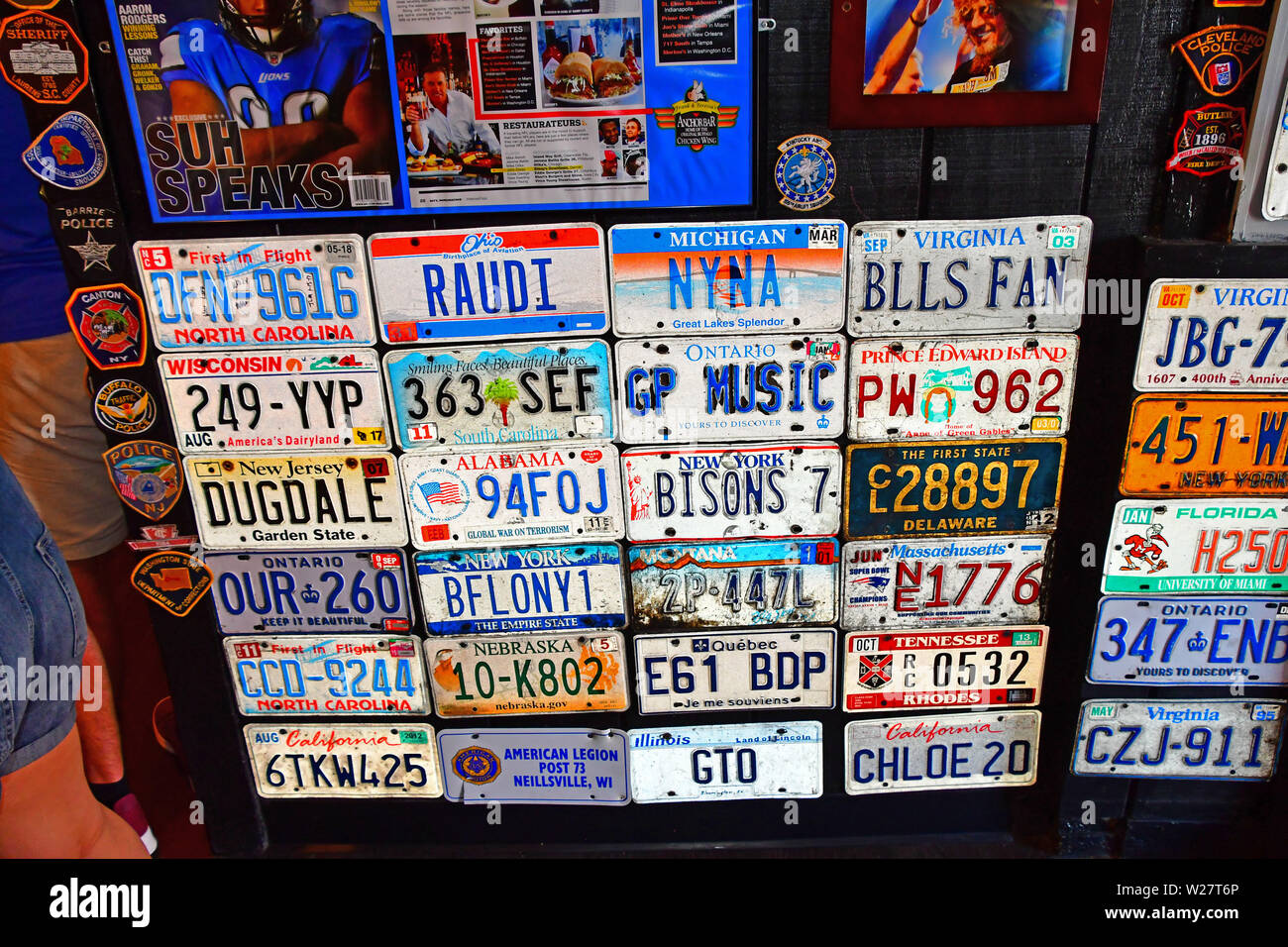 License plate walls at the Anchor Bar in Buffalo, NY Stock Photo - Alamy