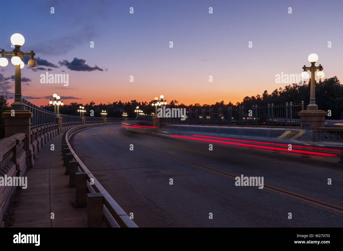 The Colorado Street Bridge in Pasadena at civil twilight. This bridge ...