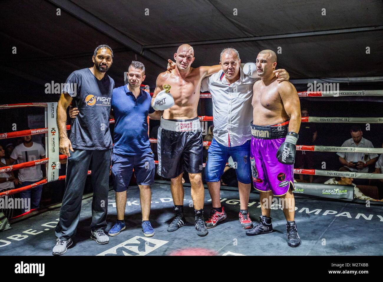 Winner Markus Knoop with the defeated Mohamad Ali Sleiman. GES/Sports ...