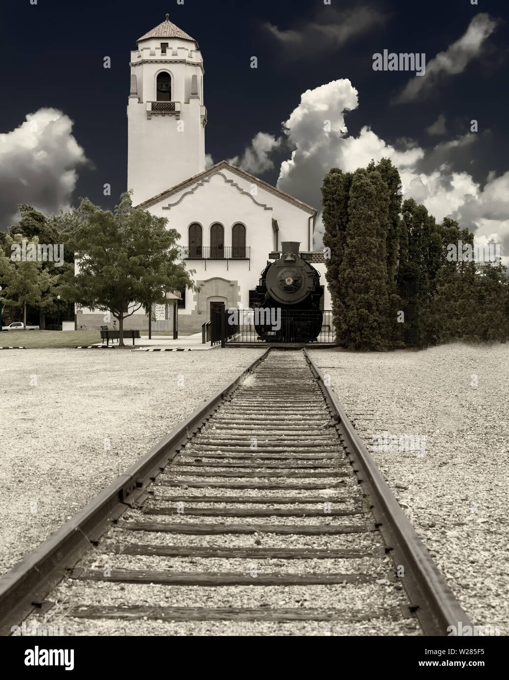 Unique tracks hi-res stock photography and images - Alamy