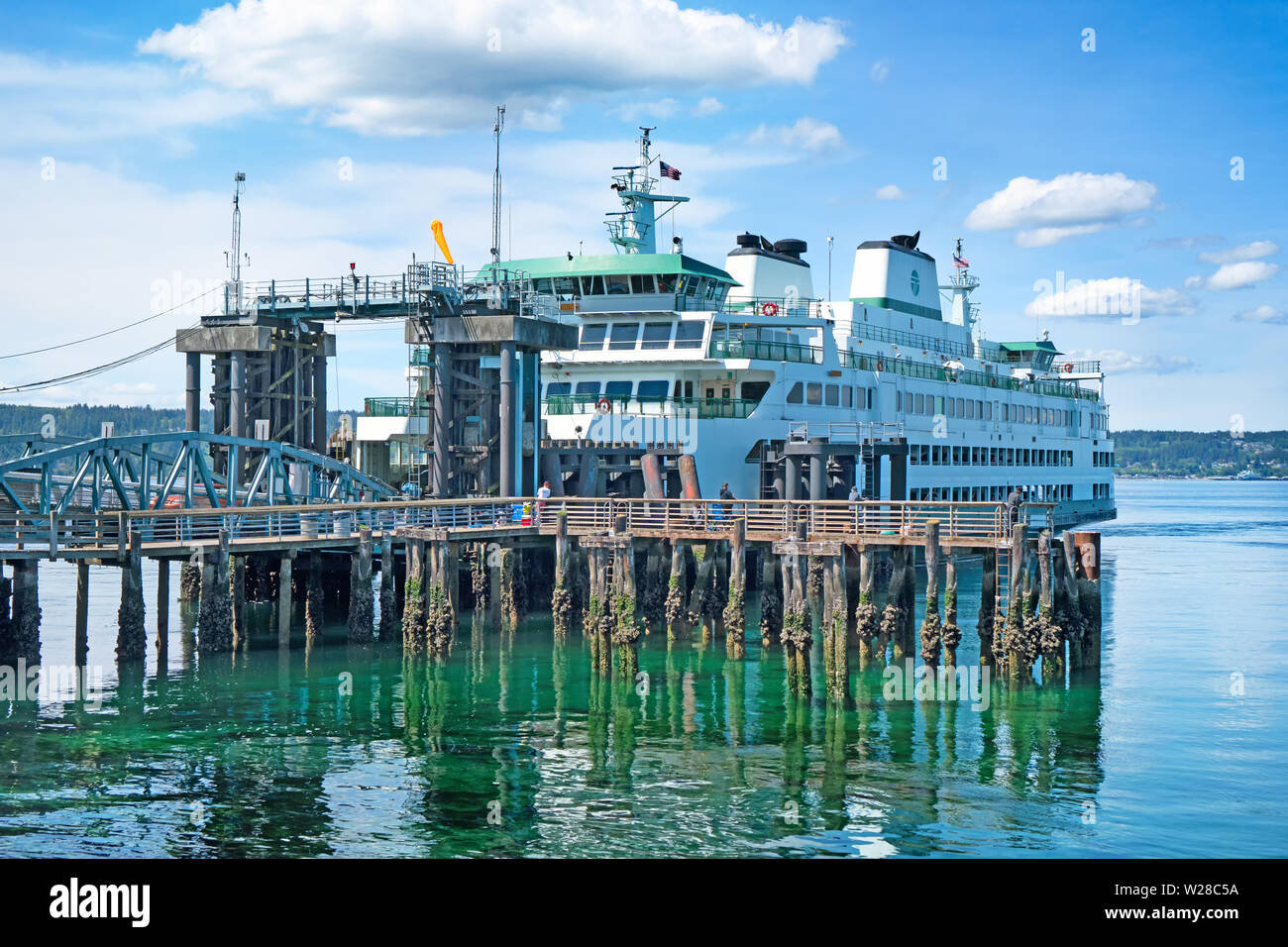 Unloading passengers hi-res stock photography and images - Alamy