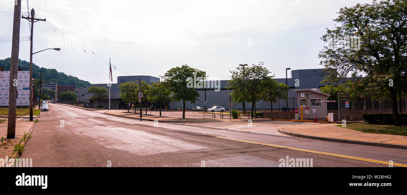 Telephone poies hi-res stock photography and images - Alamy