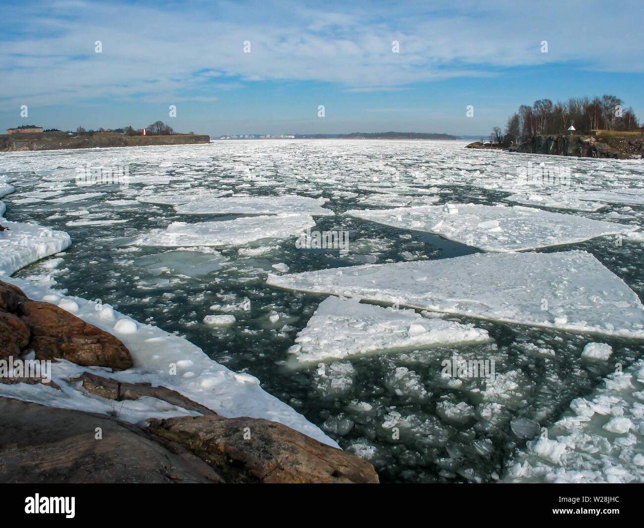 A frozen Baltic Sea off the coast of Finland Stock Photo - Alamy