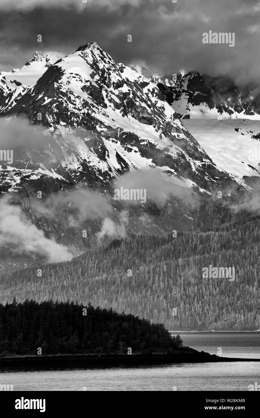 Southeast alaska chilkat inlet hi-res stock photography and images - Alamy