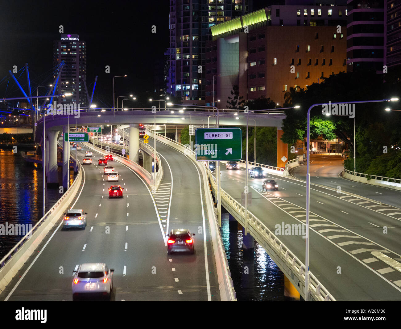 Traffic On An Inner City Motorway In Brisbane Stock Photo - Alamy