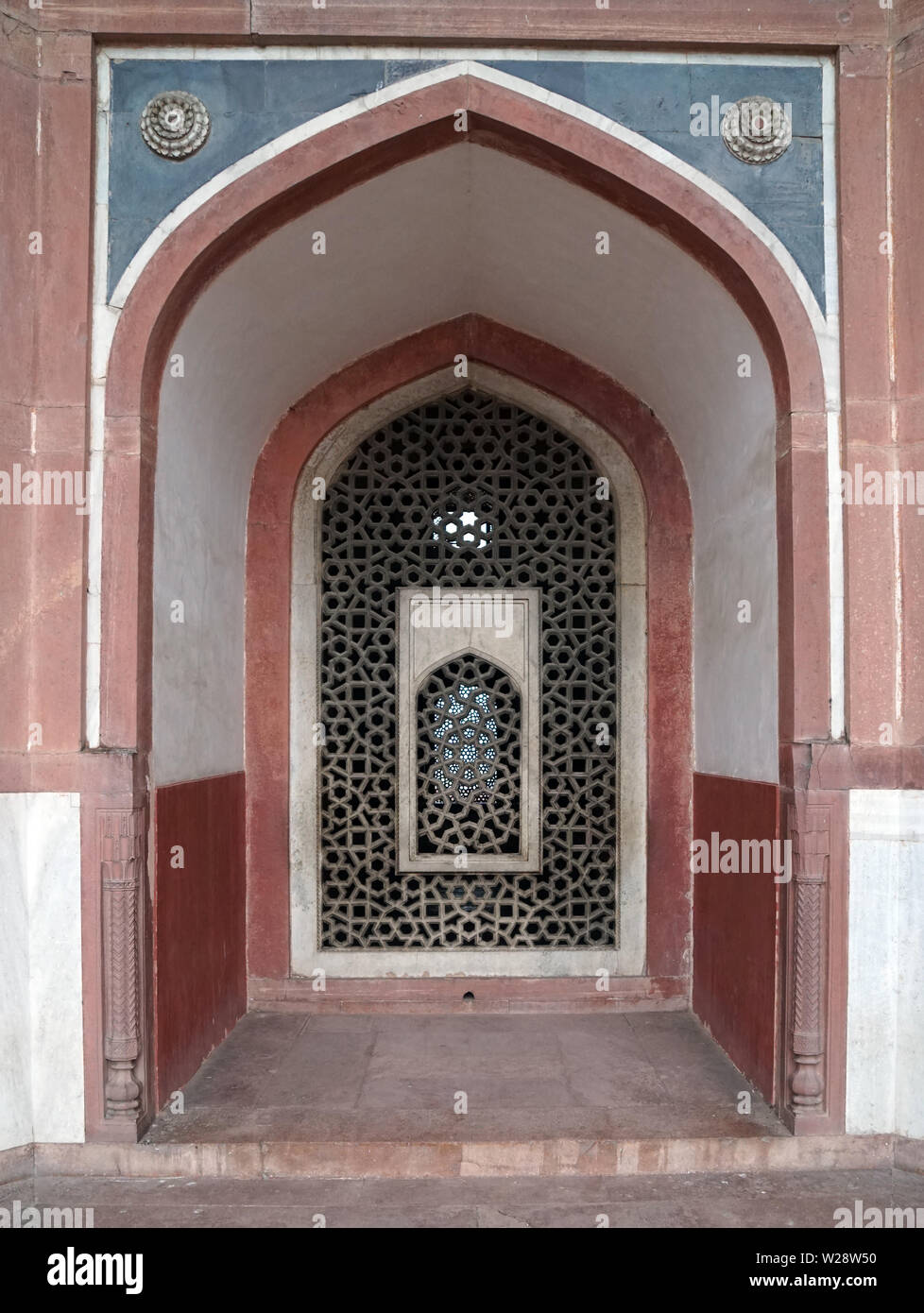 Jali window hi-res stock photography and images - Alamy