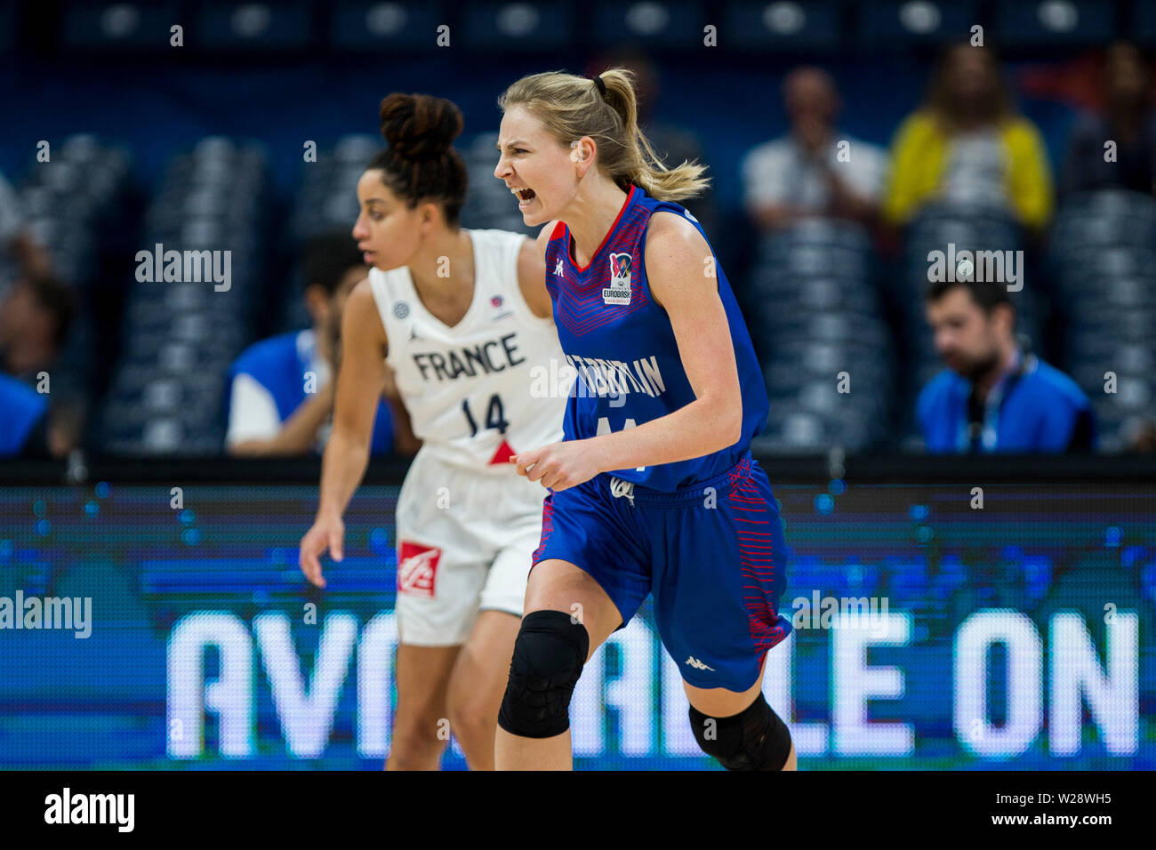 Karlie Samuelson of GBR celebrates after scoring Stock Photo - Alamy