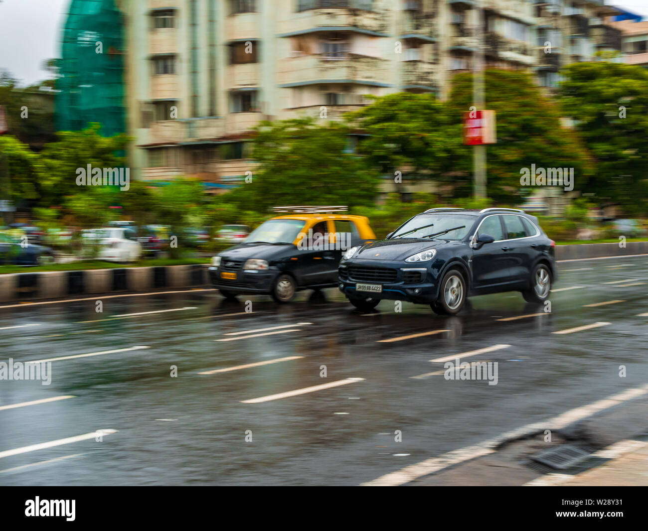 Mumbai old car hi-res stock photography and images - Alamy