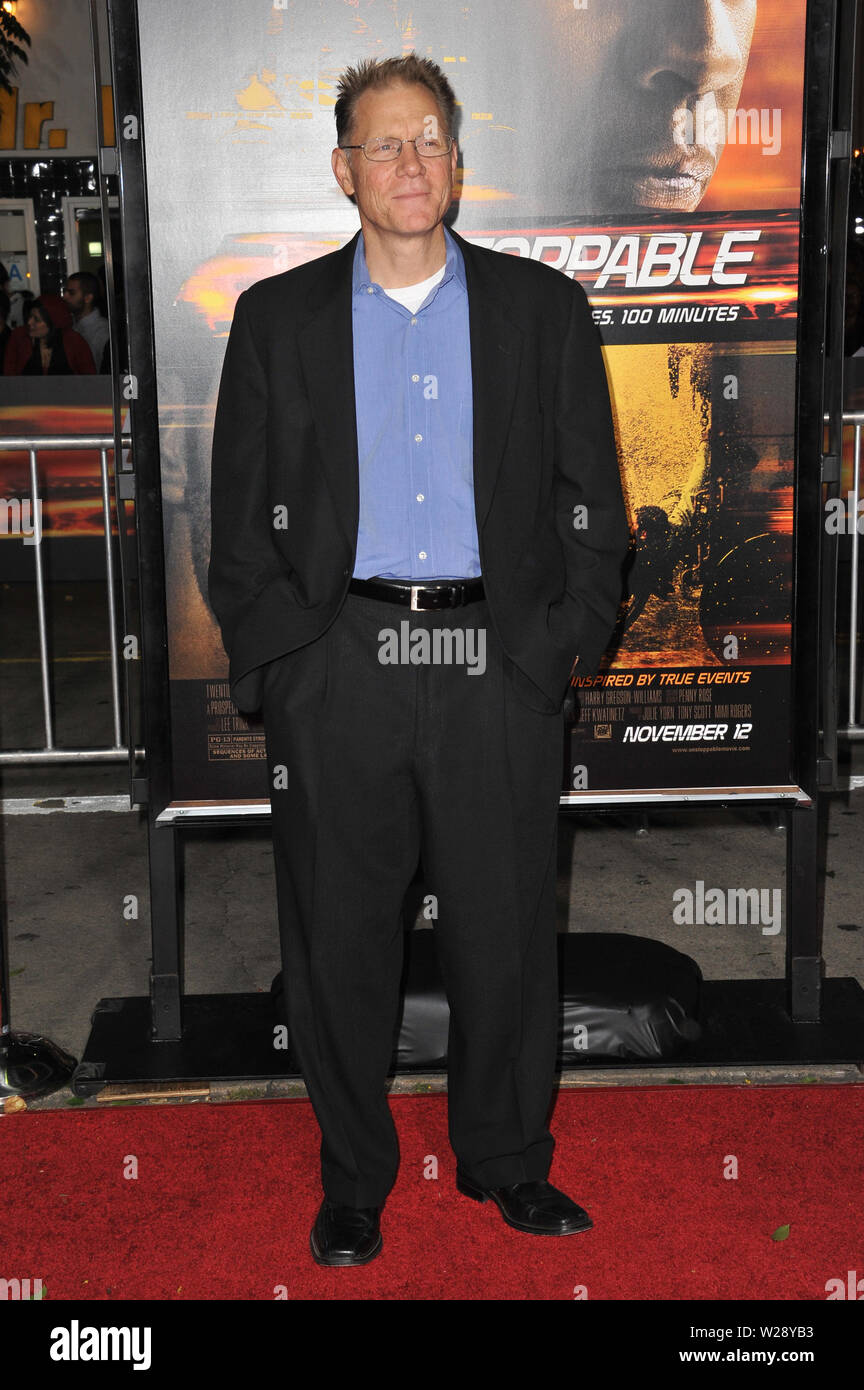 LOS ANGELES, CA. October 26, 2010: David Warshofsky at the world ...