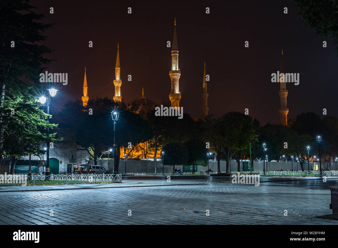 Six minarets of Blue Mosque (Sultanahmet Mosque) at night viewed from ...