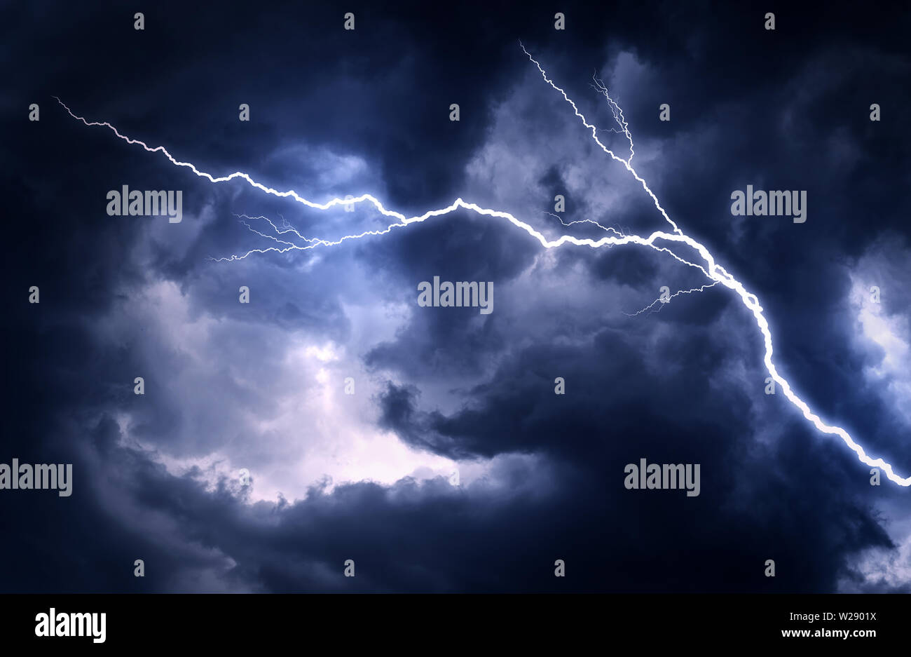 Weather lightning icon on hi-res stock photography and images - Alamy