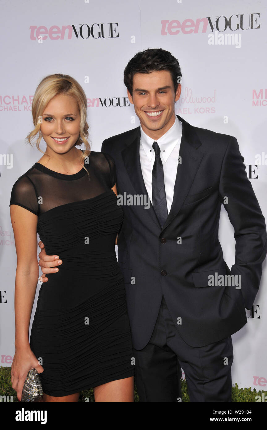 Adam gregory and sheridan sperry hi-res stock photography and images ...