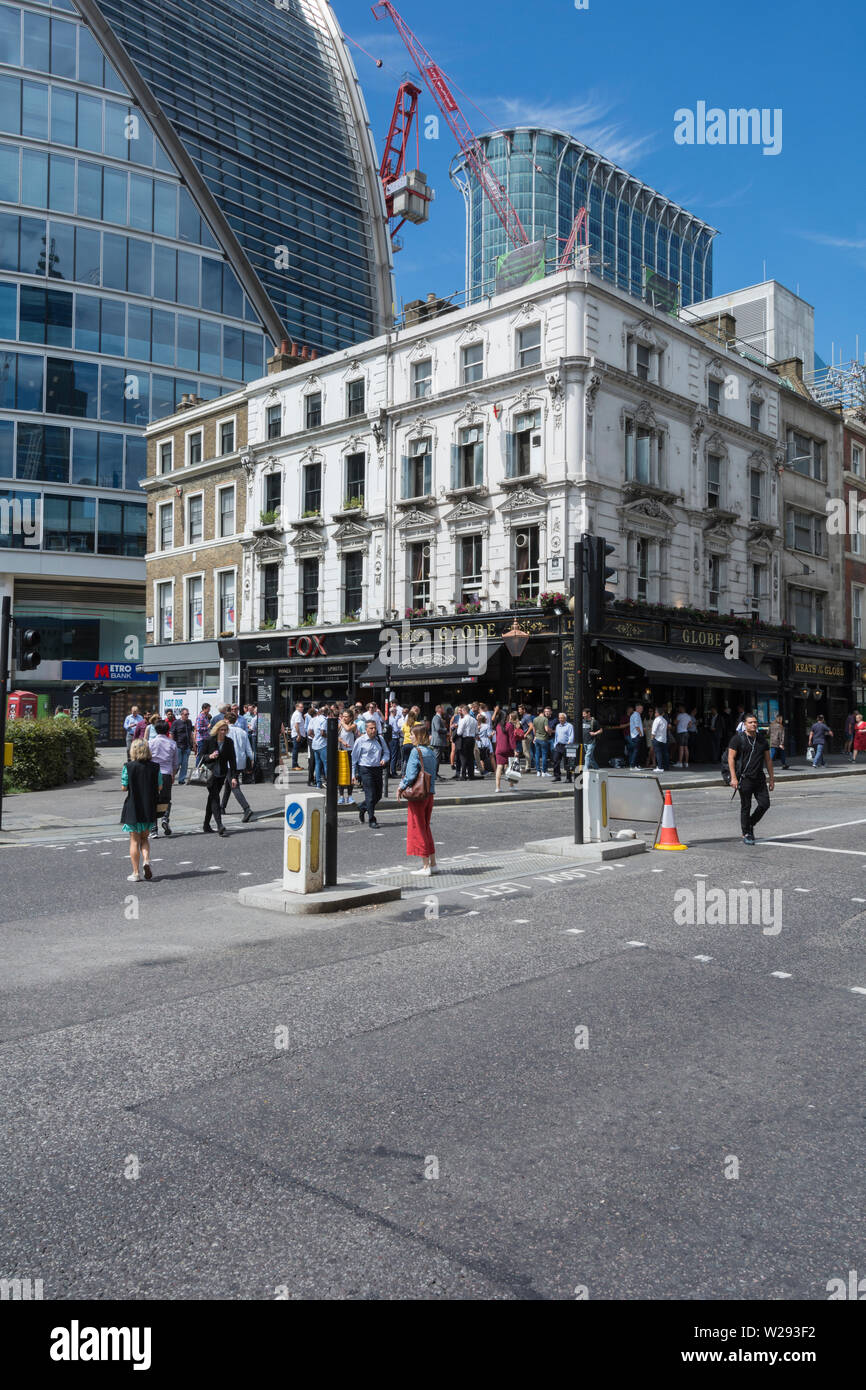 Ec2 moorgate hi-res stock photography and images - Alamy