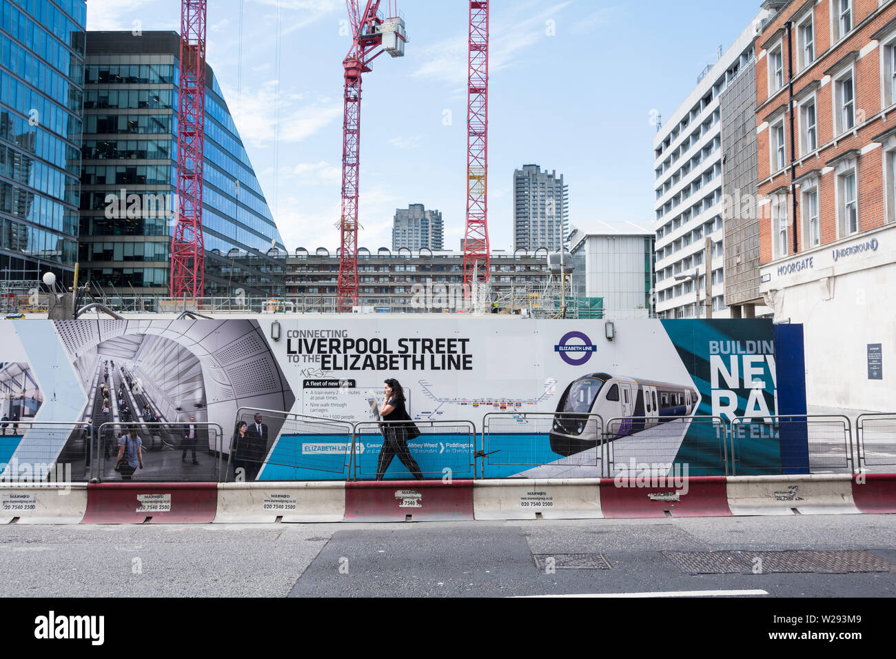 Crossrail moorgate station hi-res stock photography and images - Alamy