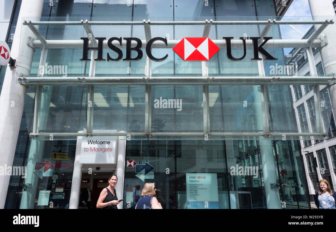 Signage outside HSBC bank, City of London, London, UK Stock Photo - Alamy