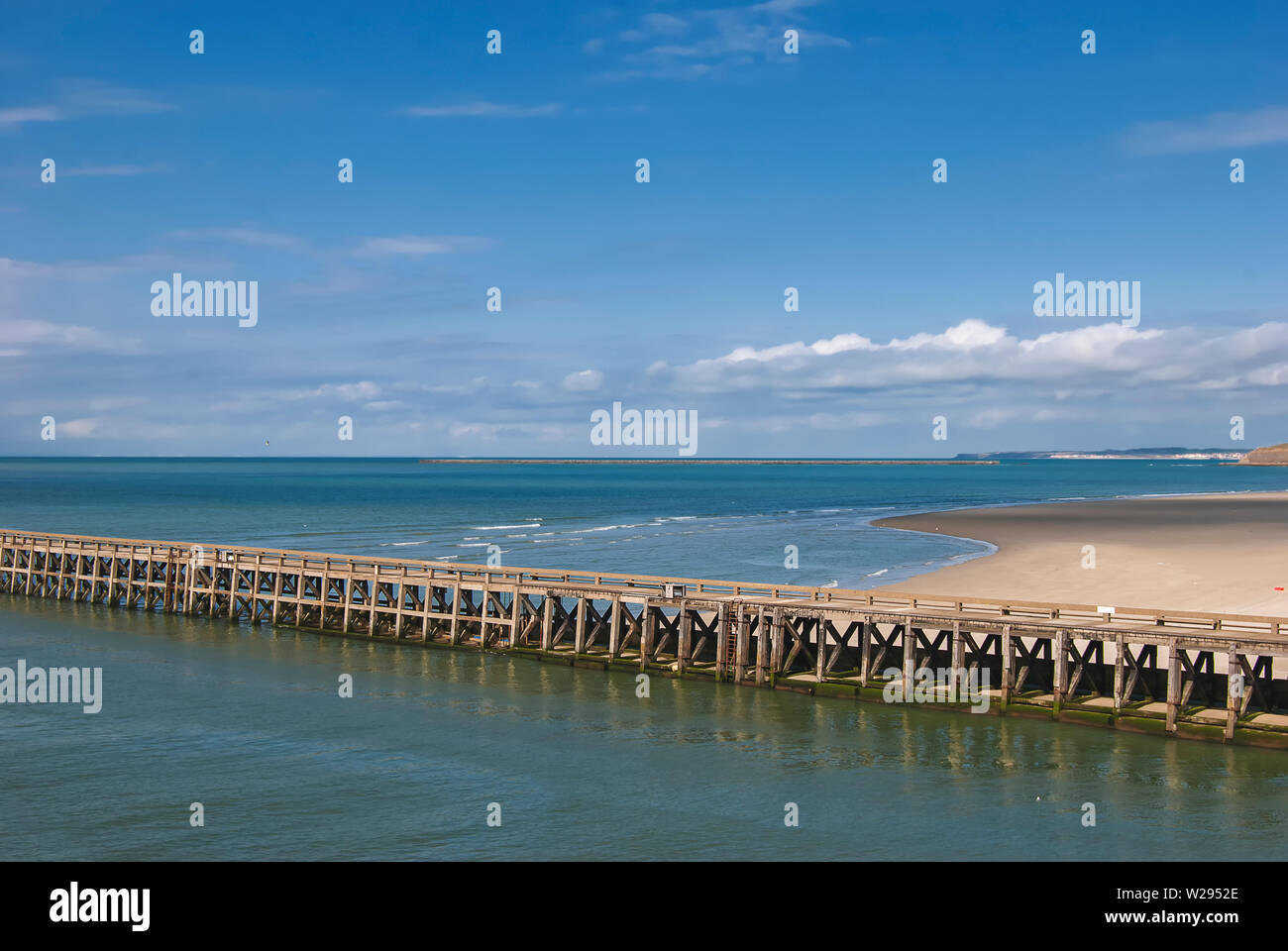 The coast at Boulonge-sur-mer in northern France Stock Photo - Alamy