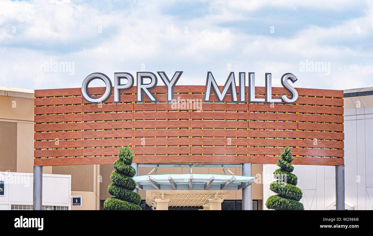 Nashville opry mills hi-res stock photography and images - Alamy