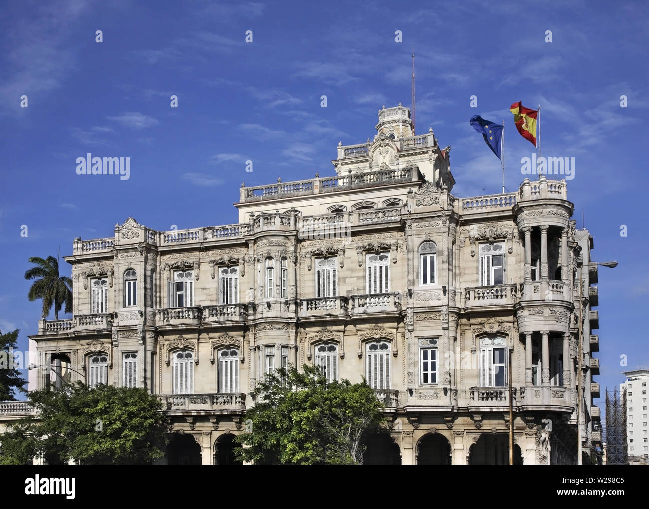 Embassy of spain hi-res stock photography and images - Alamy