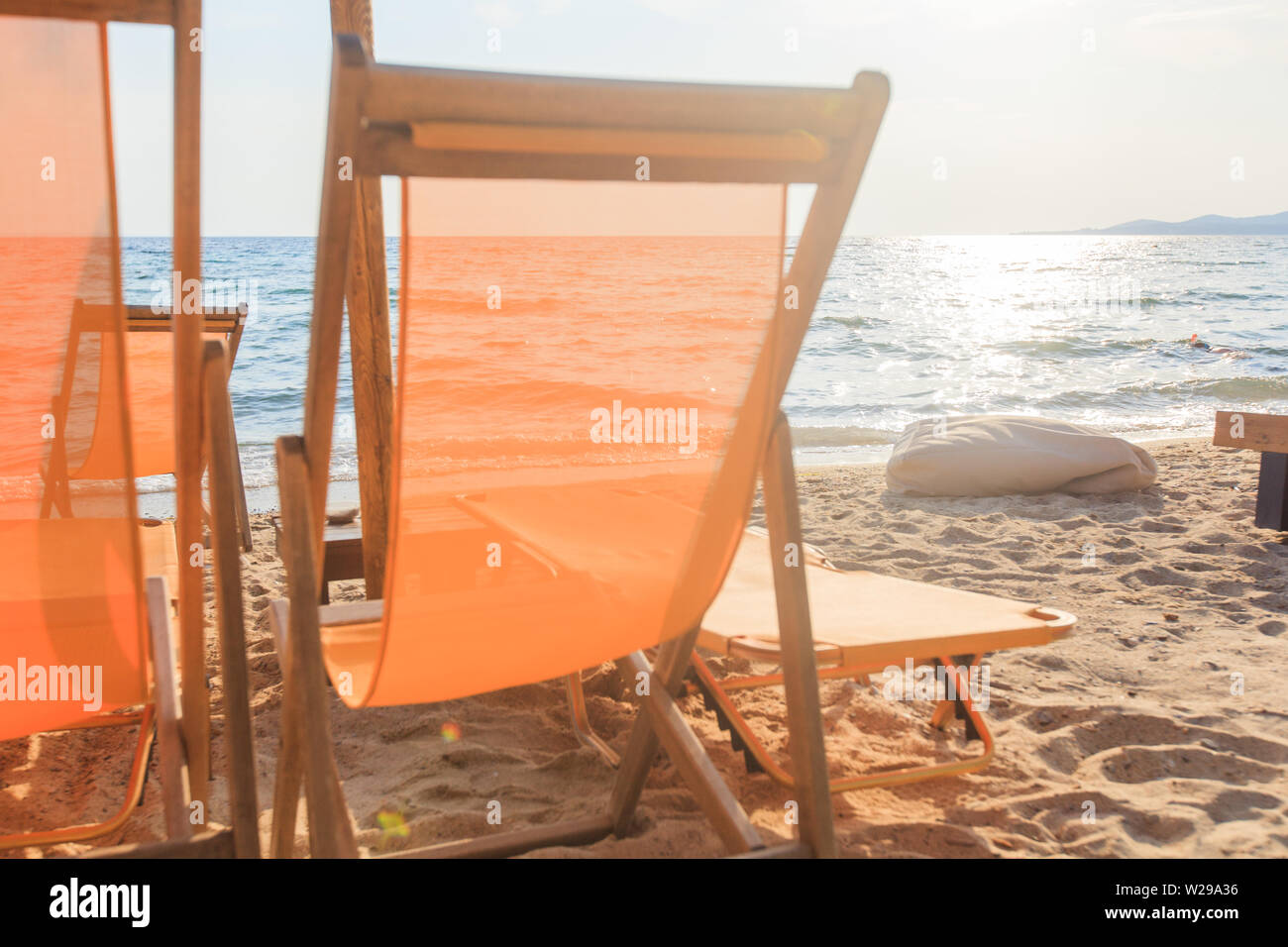 Relax at the beach hi-res stock photography and images - Alamy