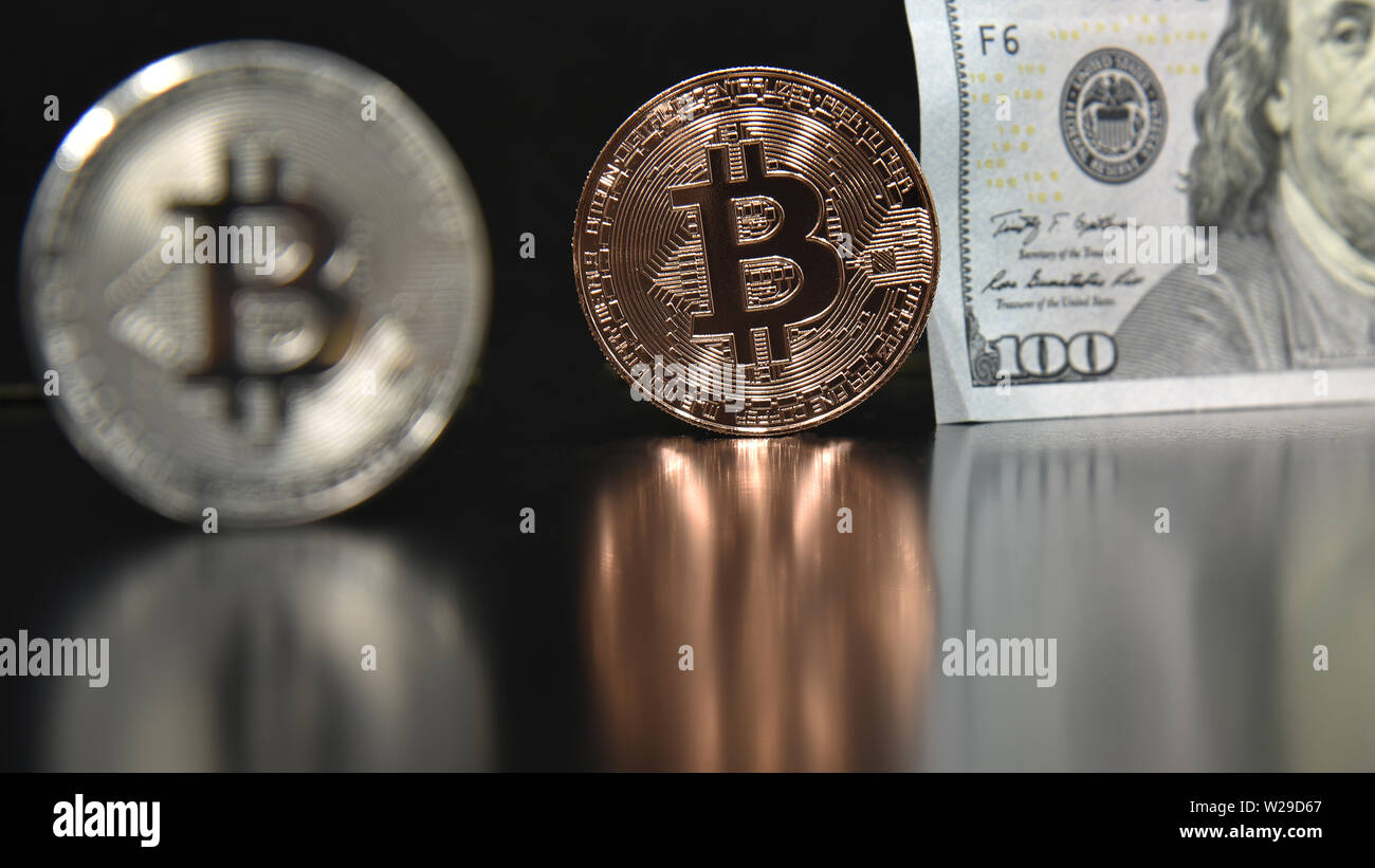 Bitcoin cubes hi-res stock photography and images - Alamy