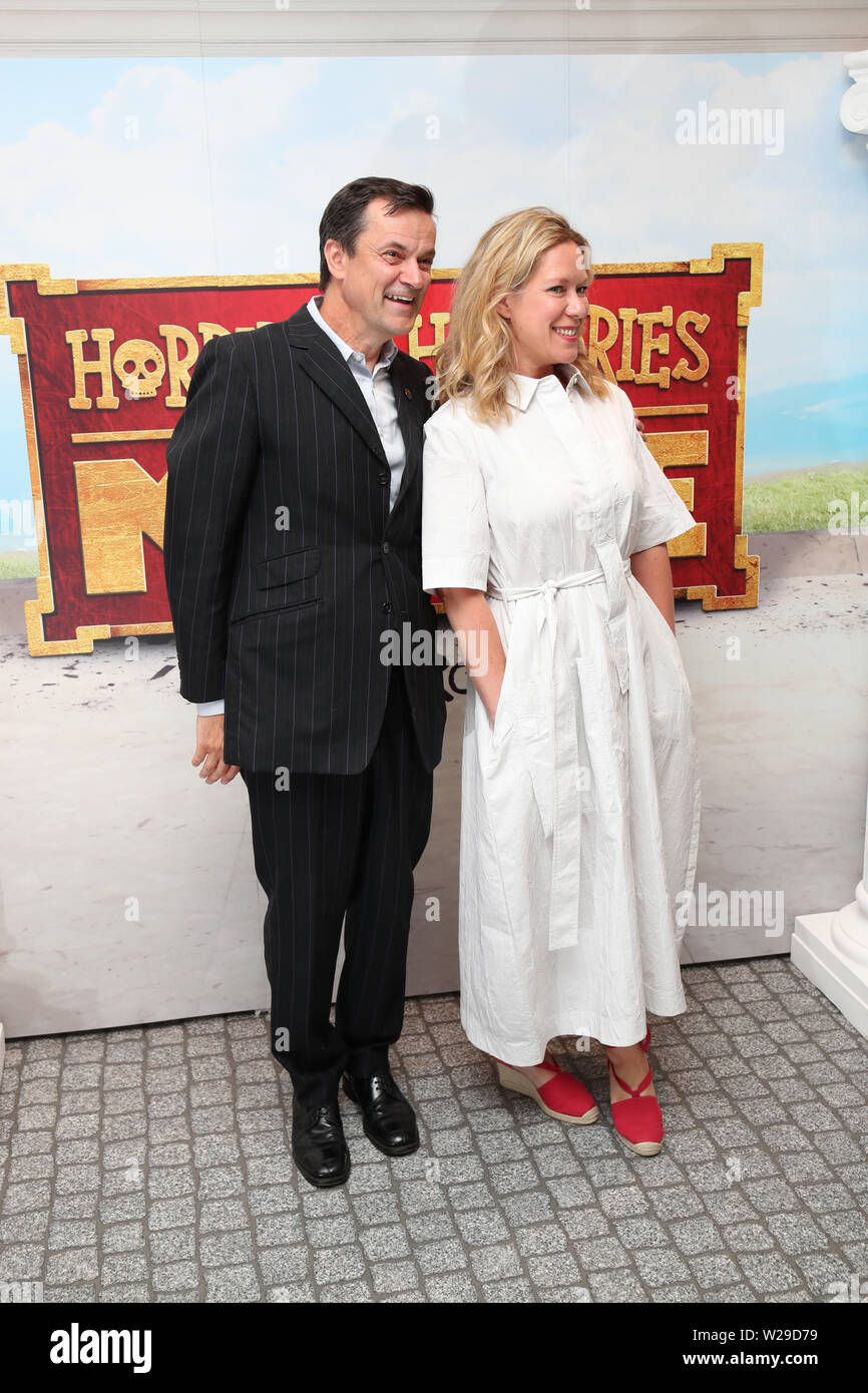 Anna crilly hi-res stock photography and images - Alamy