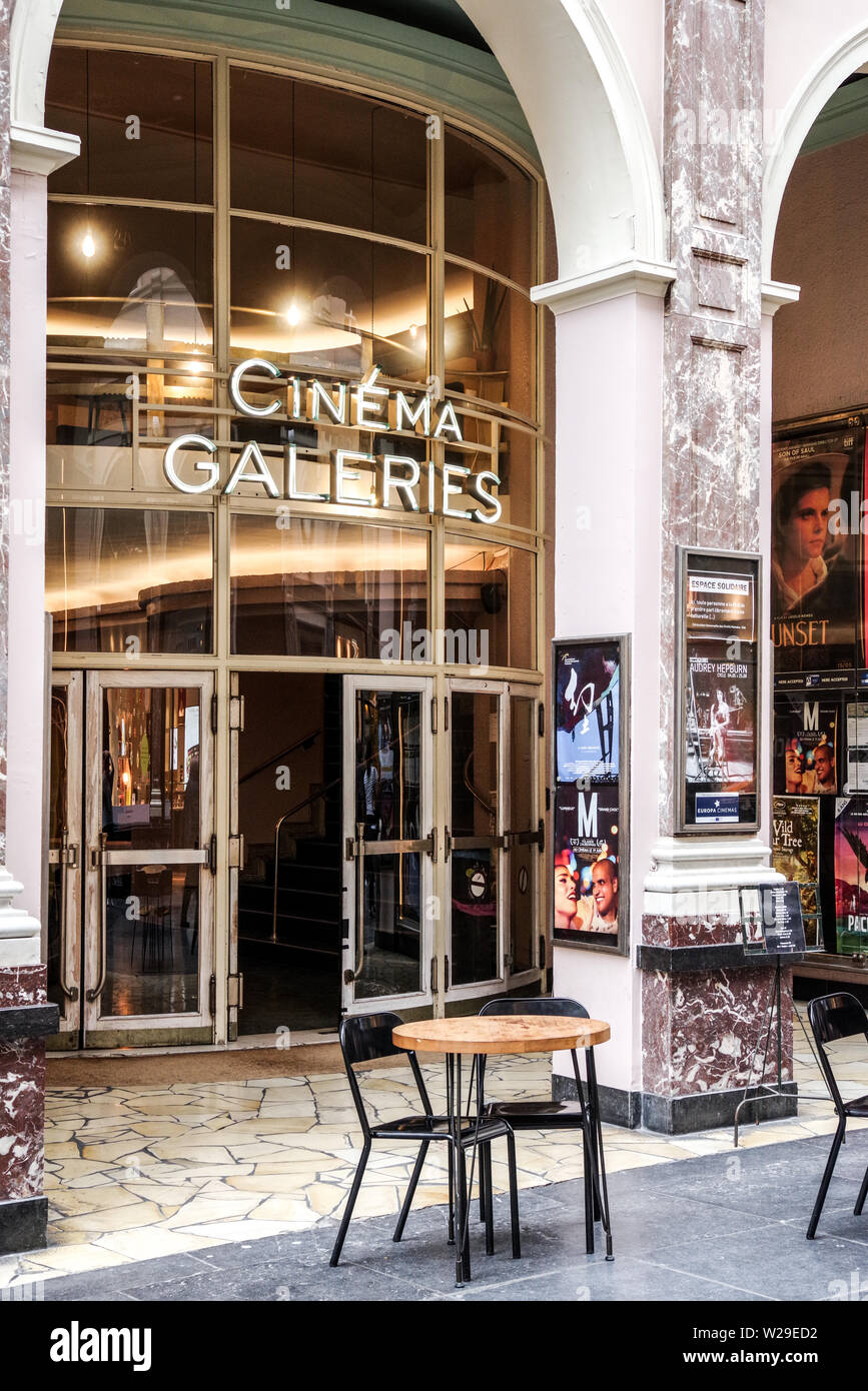 Cinema galeries hi-res stock photography and images - Alamy