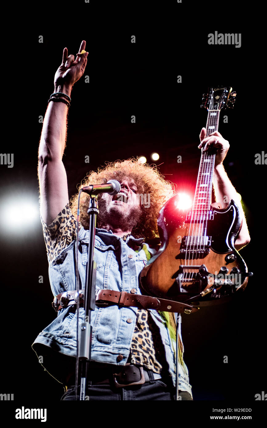 Wolfmother concert hi-res stock photography and images - Alamy