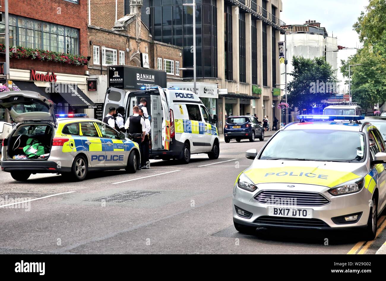 Police apprehend a suspect uk hi-res stock photography and images - Alamy