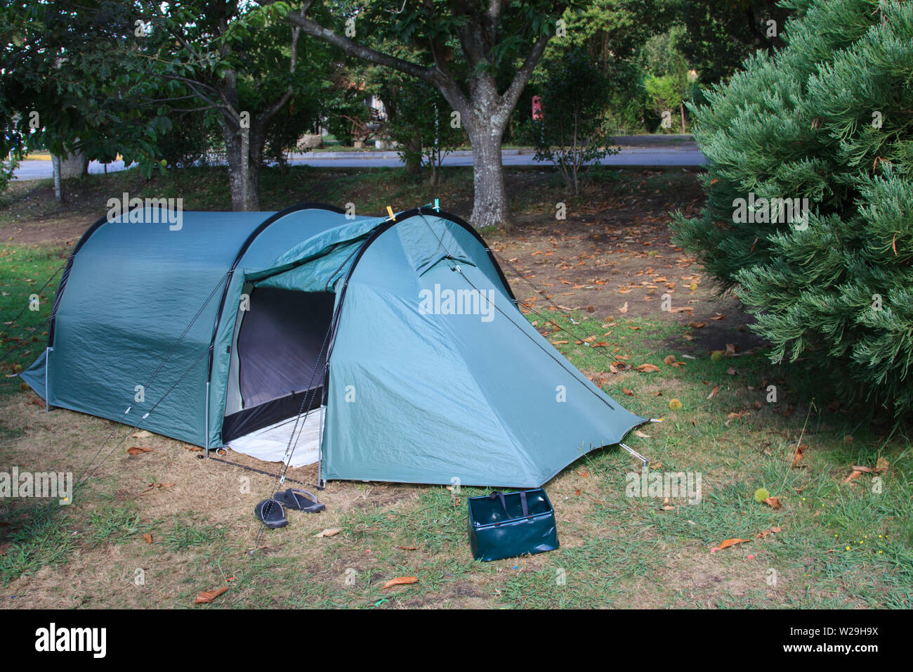 Green tent on a campsite Stock Photo - Alamy