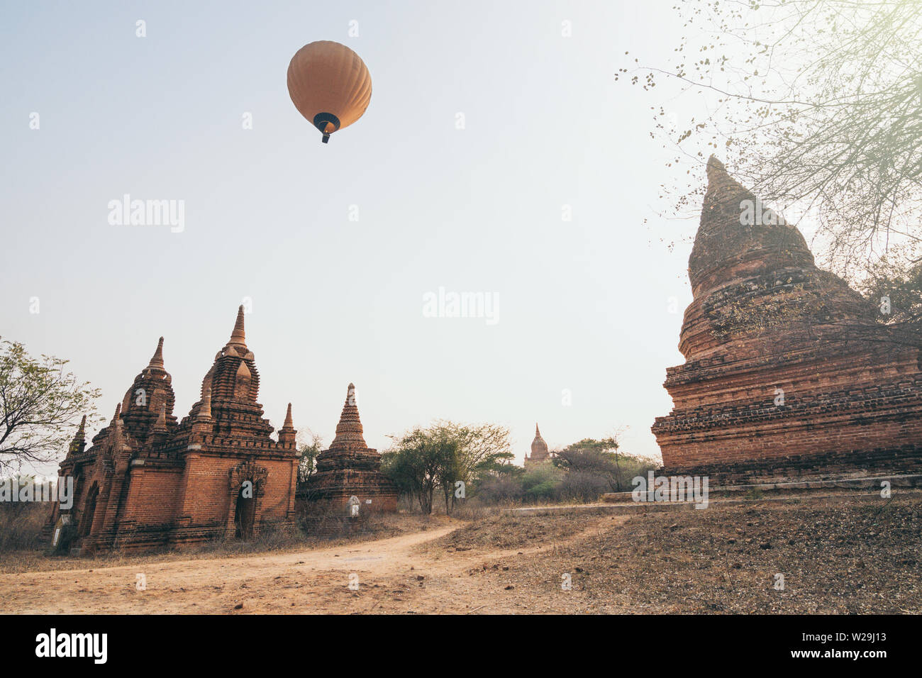 Bagan temple hot air balloon hi-res stock photography and images - Alamy