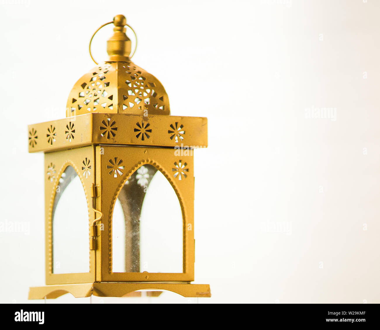 Fanoos ramadan hi-res stock photography and images - Alamy