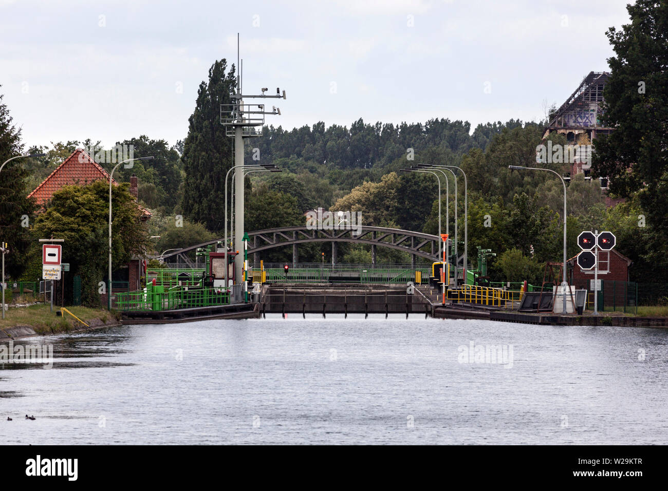 Linden branch canal hi-res stock photography and images - Alamy