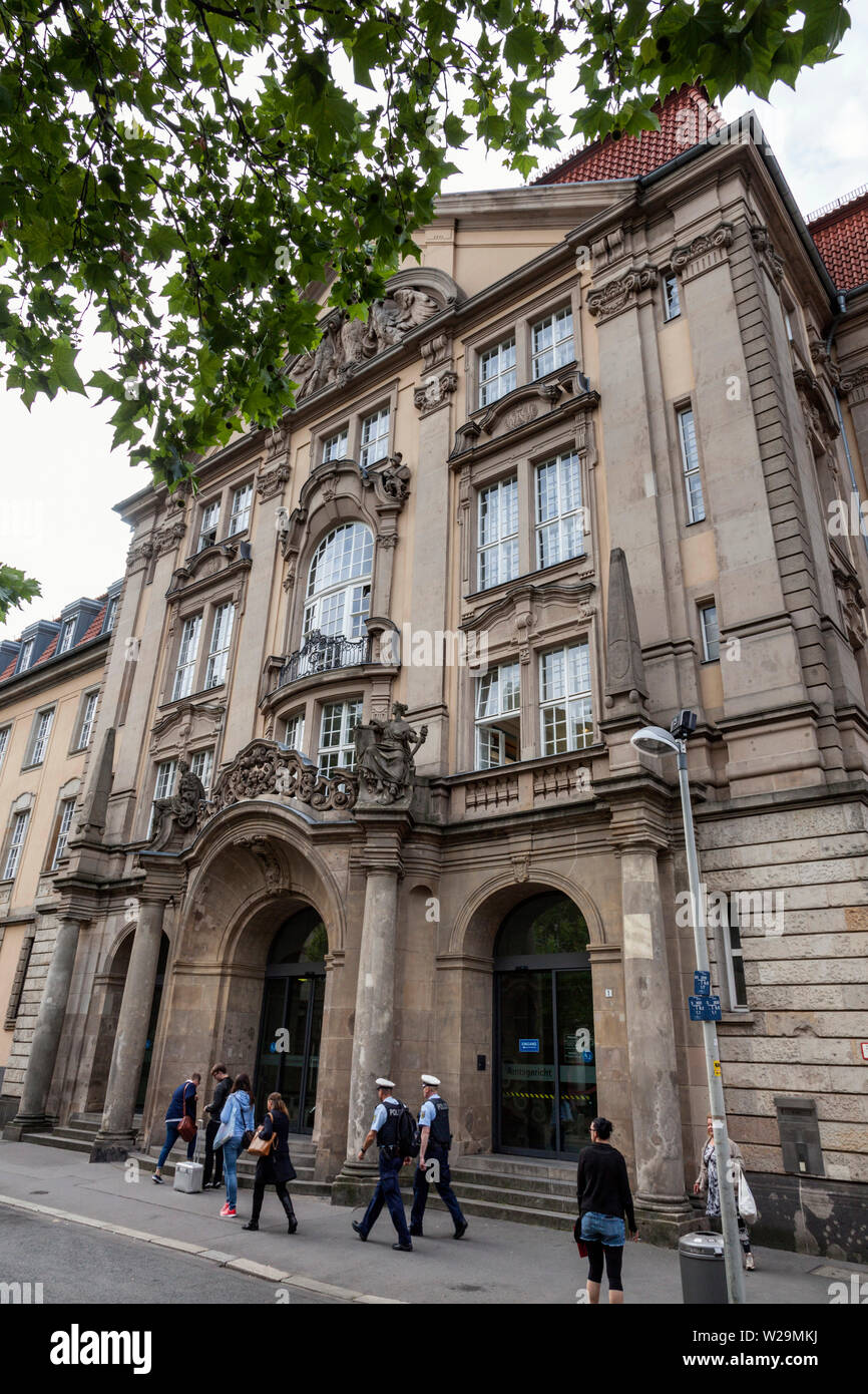 Regional and district court building hi-res stock photography and ...