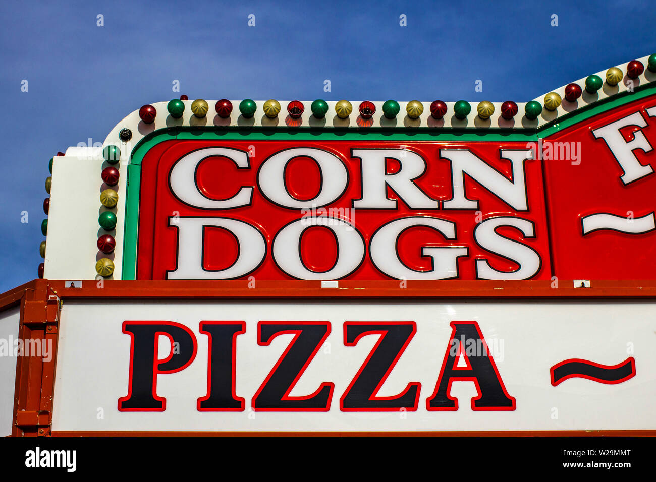 Pizza truck hi-res stock photography and images - Alamy