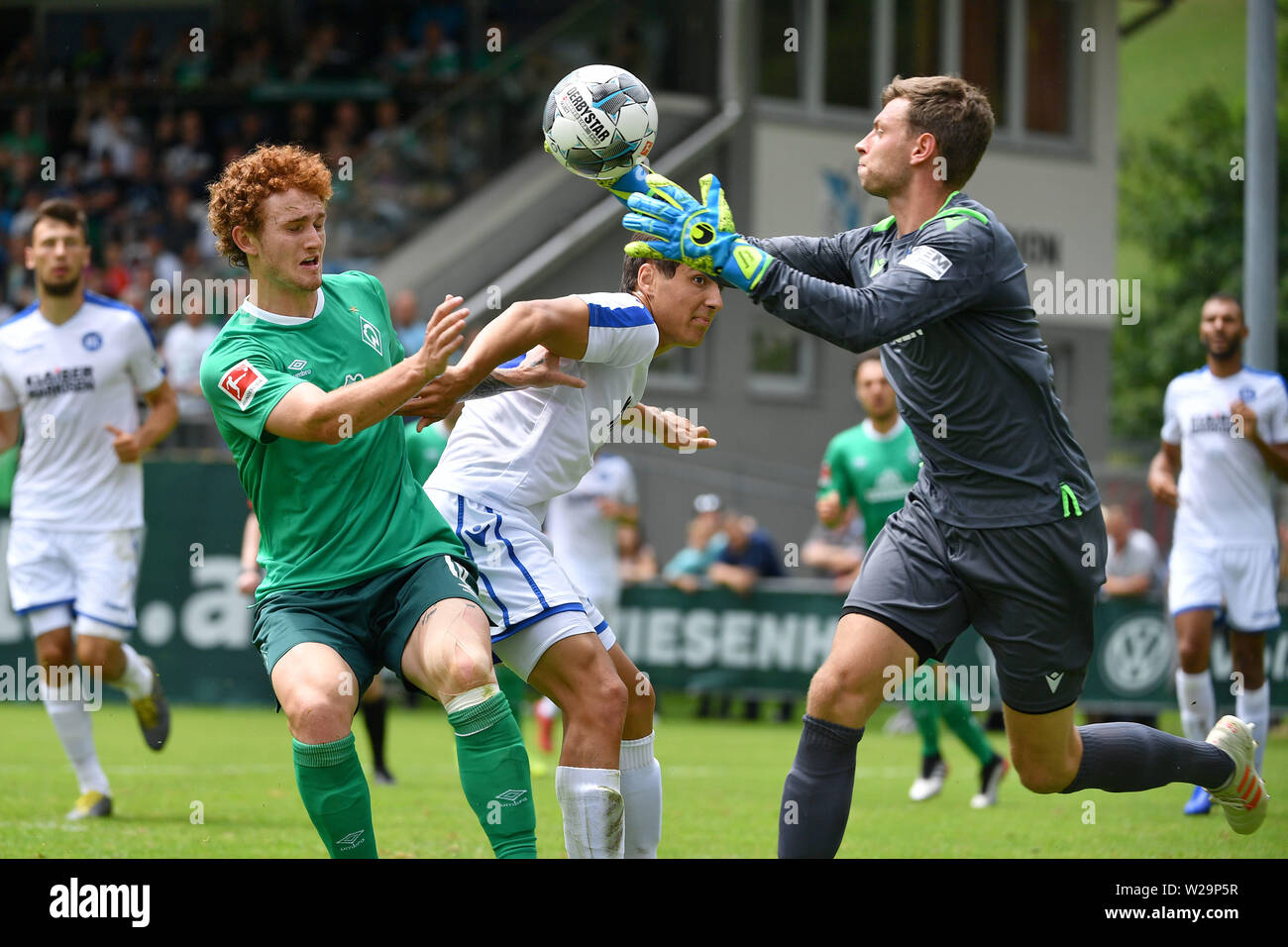 Benjamin carlson hi-res stock photography and images - Alamy