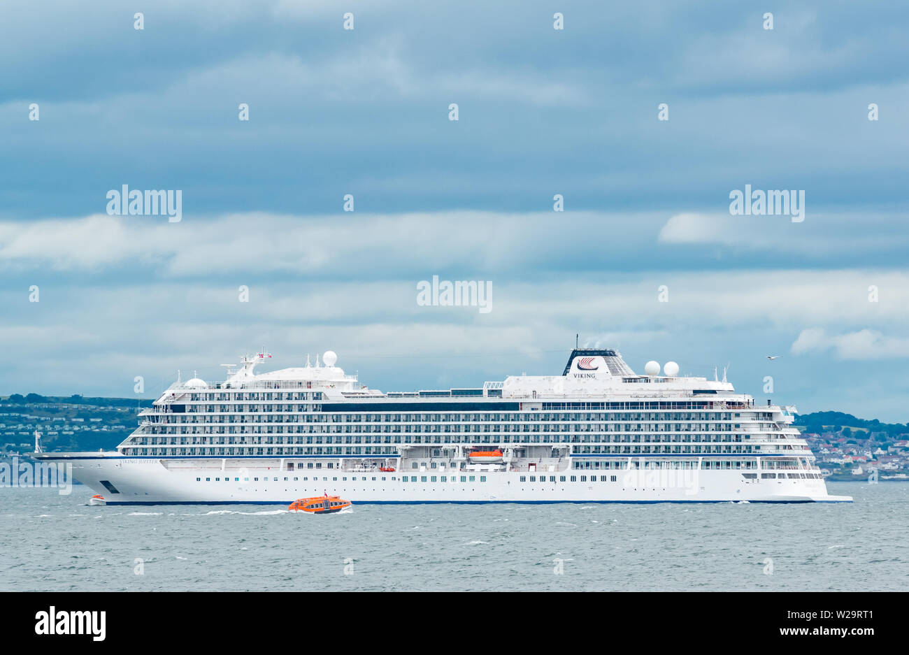Viking scotland cruise boat hi-res stock photography and images - Alamy