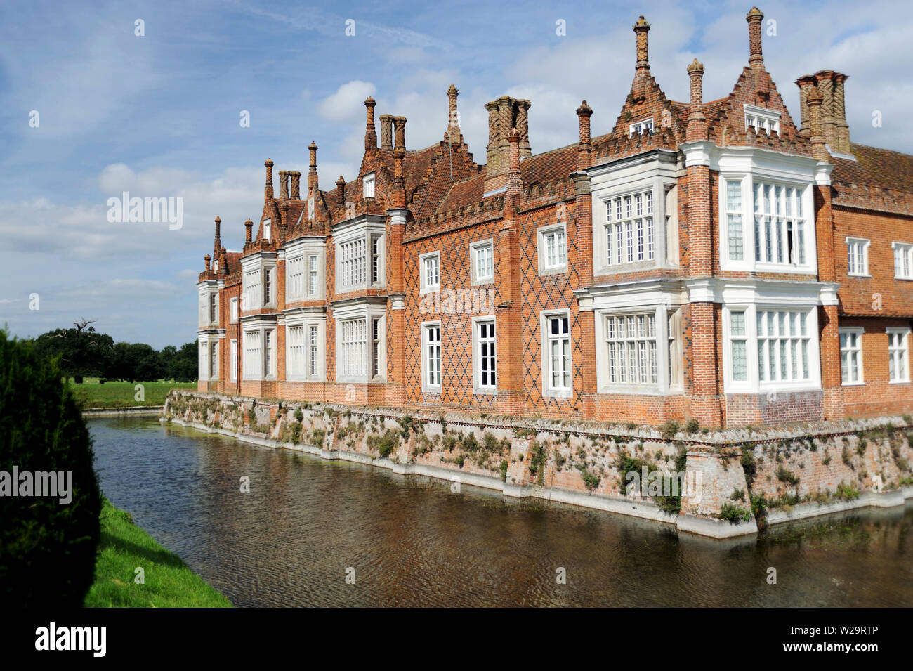 Helmingham hall tudor hi-res stock photography and images - Alamy