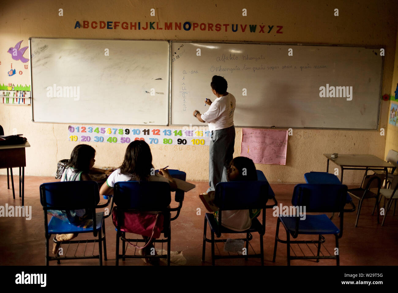 Brazil school classroom children hi-res stock photography and images ...