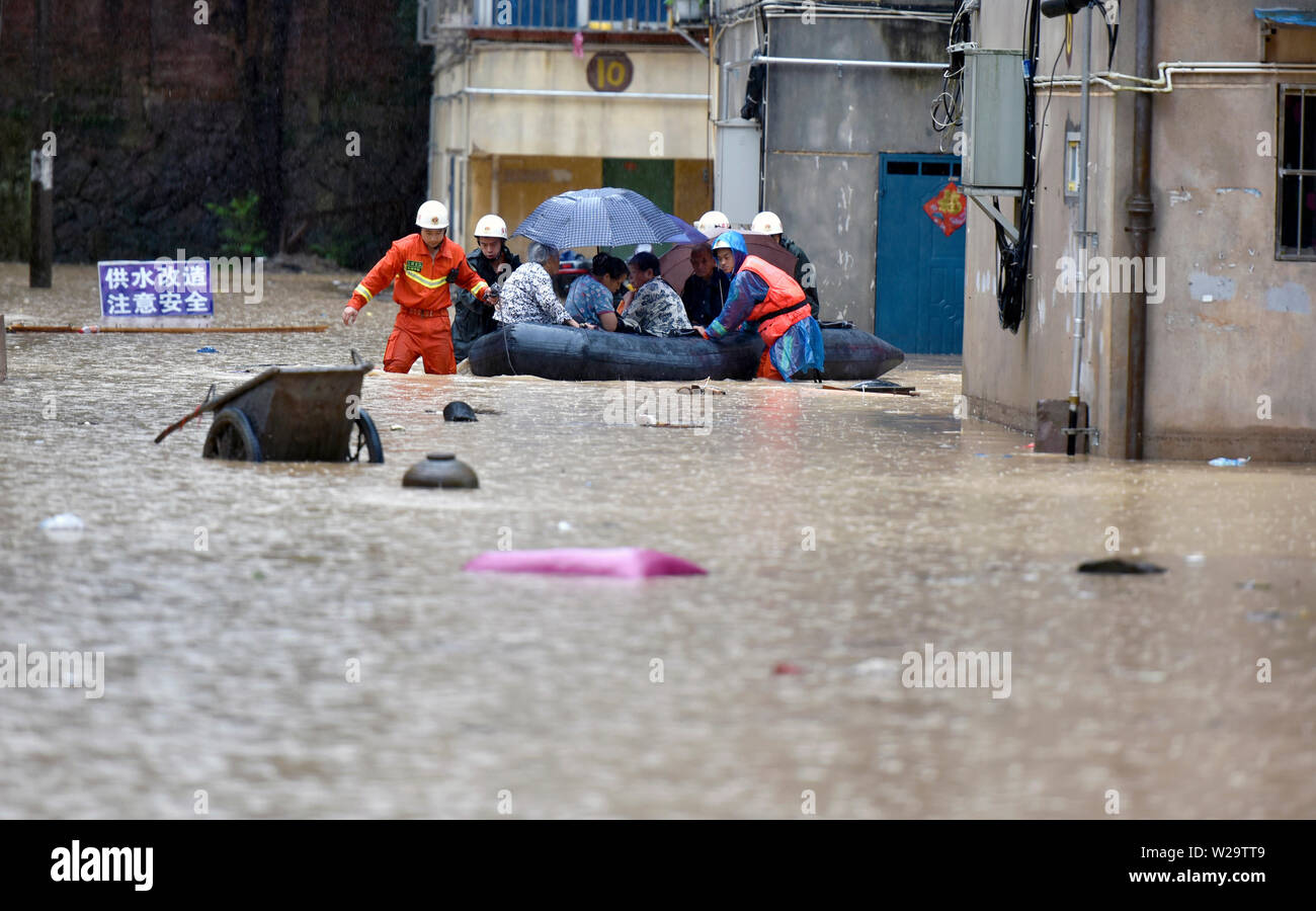 Intensive rainfall hi-res stock photography and images - Alamy