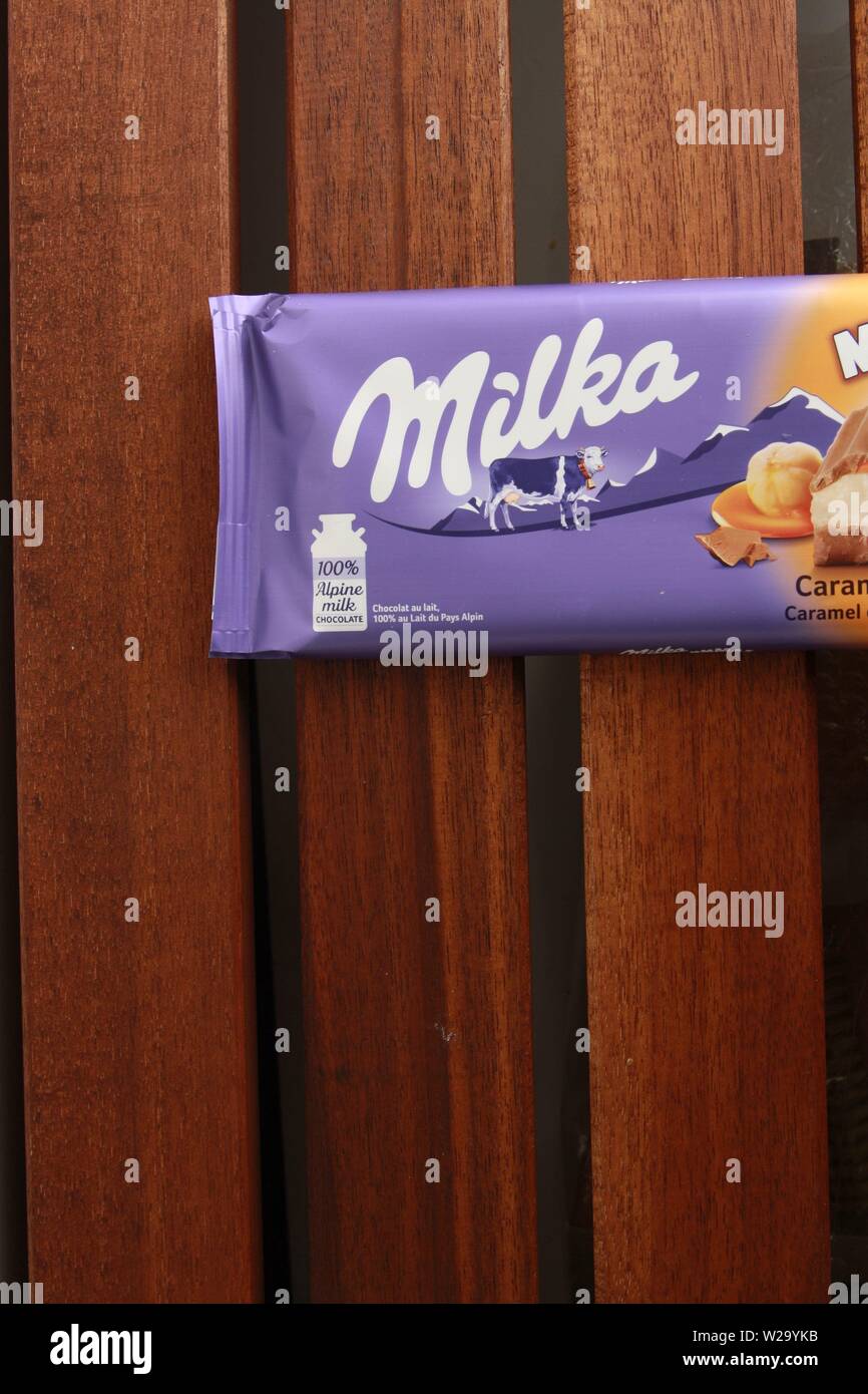 Milka logo hi-res stock photography and images - Alamy
