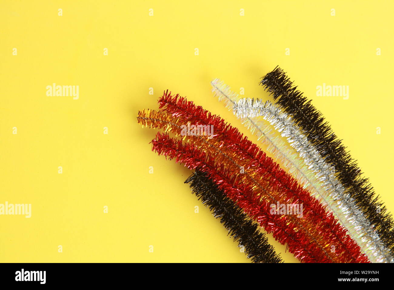 Pipe cleaner crafts hi-res stock photography and images - Alamy