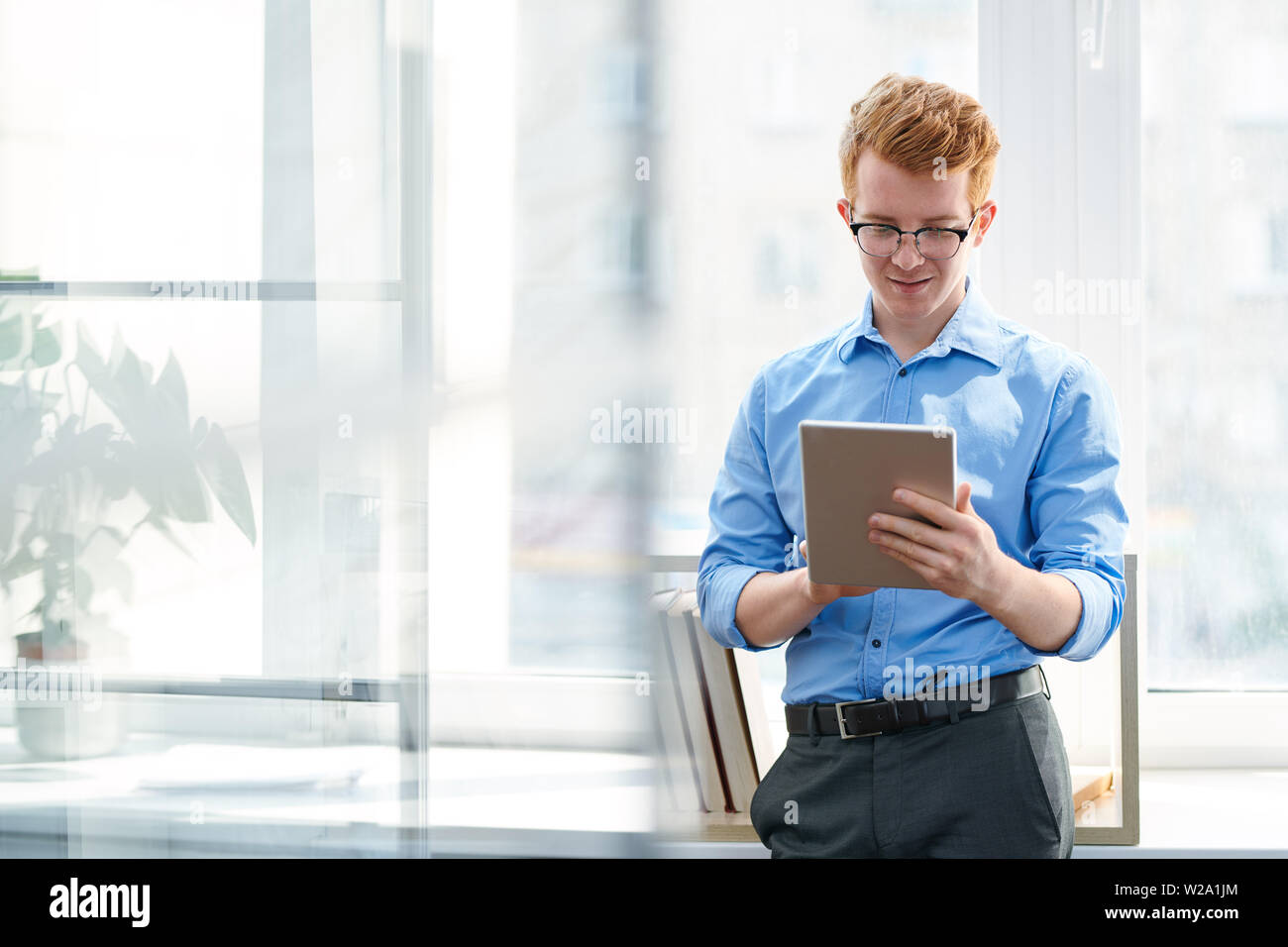Man scrolling online using hi-res stock photography and images - Alamy
